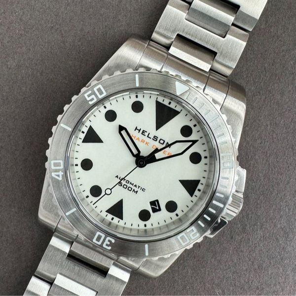 Helson Shark Diver 40 stainless steel | WatchCharts Marketplace
