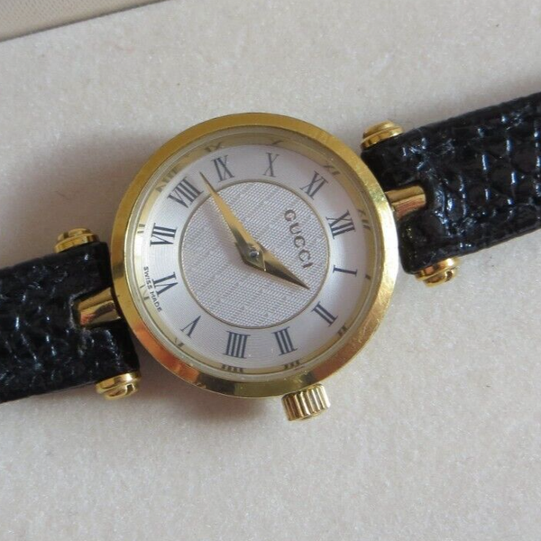 Lady's Vintage 1990s GUCCI 2040L Quartz Wristwatch | WatchCharts ...
