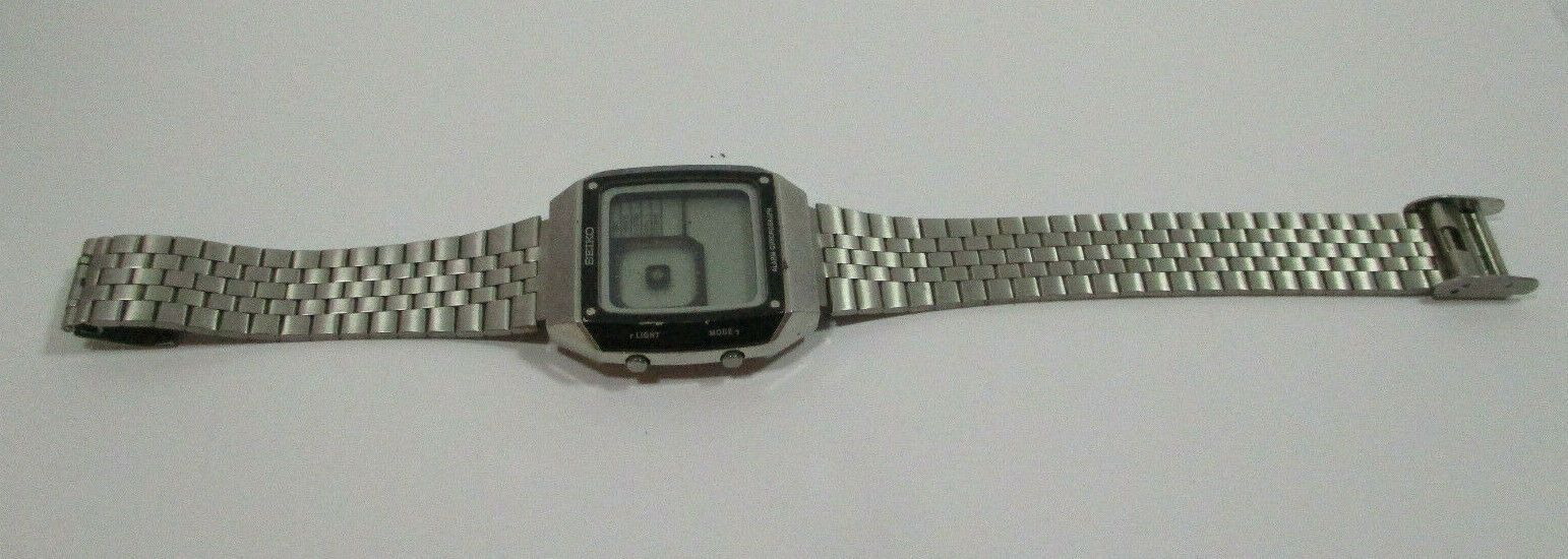 VIntage 80's Seiko G757-4010 James Bond Octopussy Quartz LCD Watch ...