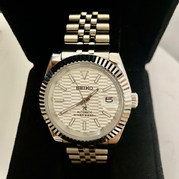 Seiko Mod White Motif Dial & Jubilee Bracelet | WatchCharts Marketplace