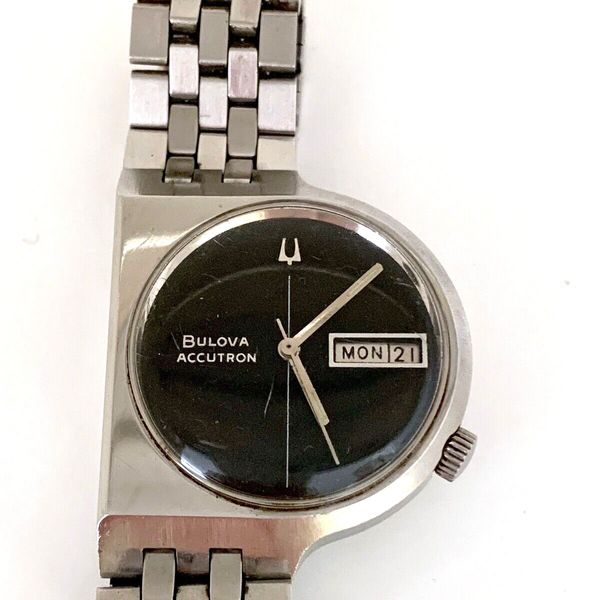 Vintage 1971 Bulova Accutron Asymmetric D Watch No Numerals Very Rare ...