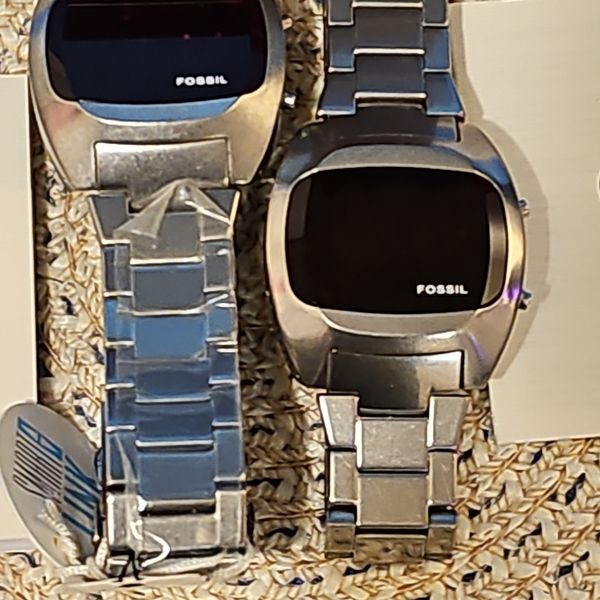 Vintage Fossil JR-8852 Red LED Two WATCH LOT NIB ALL PAPERS ...