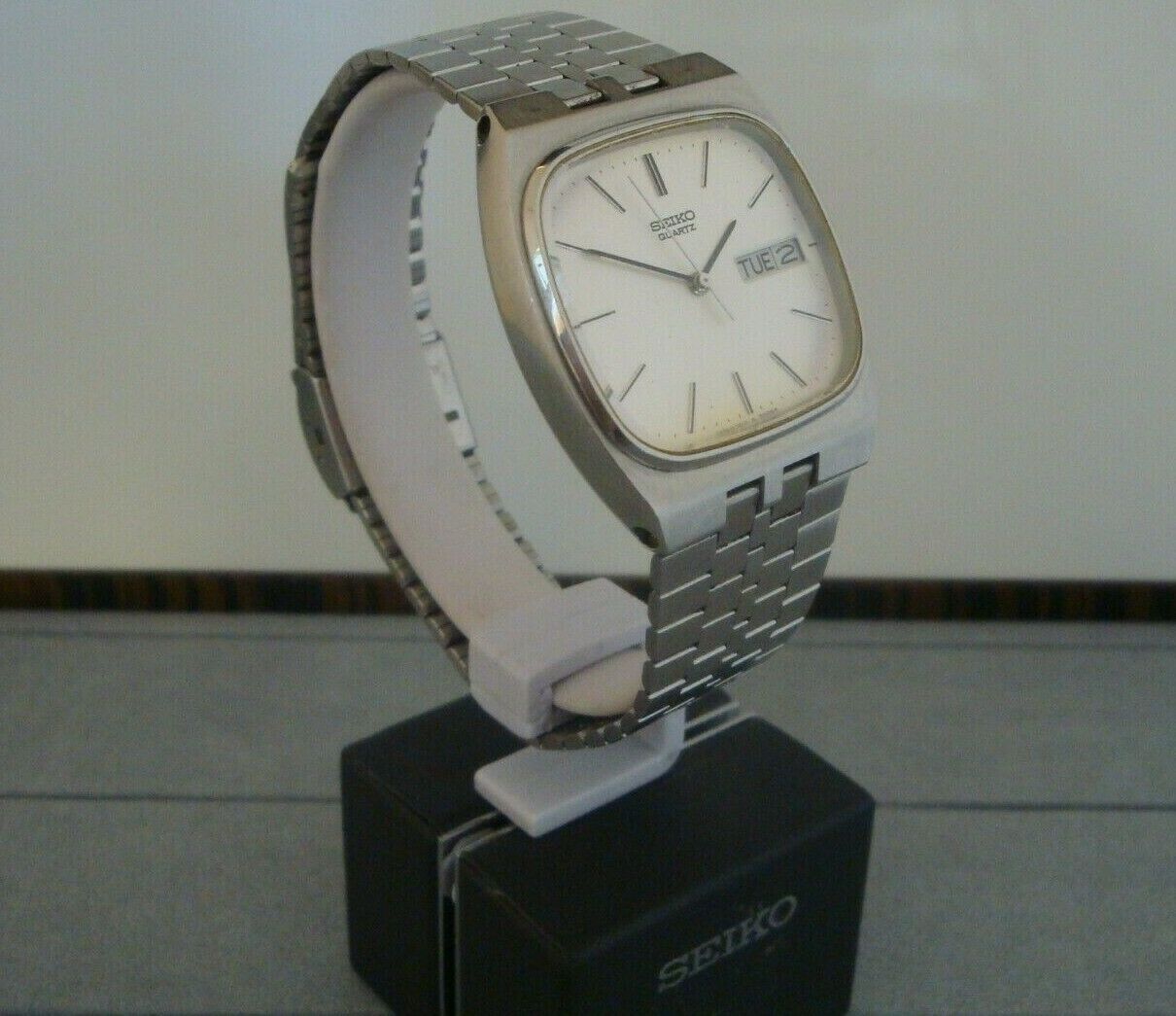 Seiko quartz. Vintage gents watch, TV case. 7813-5009. Steel. Circa ...