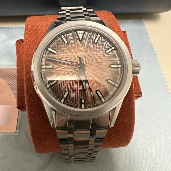 Zelos Helica Salmon 39mm Automatic Watch Stainless Steel | WatchCharts ...