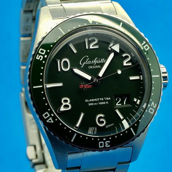FSOT: GLASHUTTE ORIGINAL SeaQ DIVER PANORAMADATE GREEN BRACELET + STRAP ...