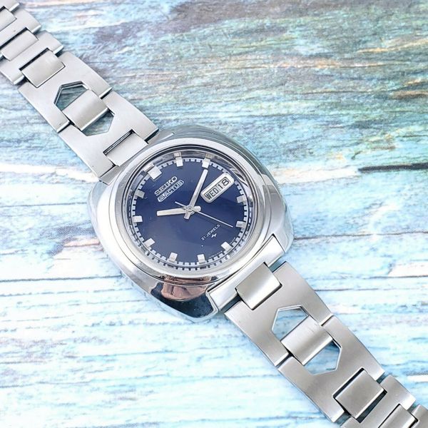 Vintage Seiko 5 Actus 21 Jewels Automatic. Waterproof 7019-7010. Cushion Case | WatchCharts ...
