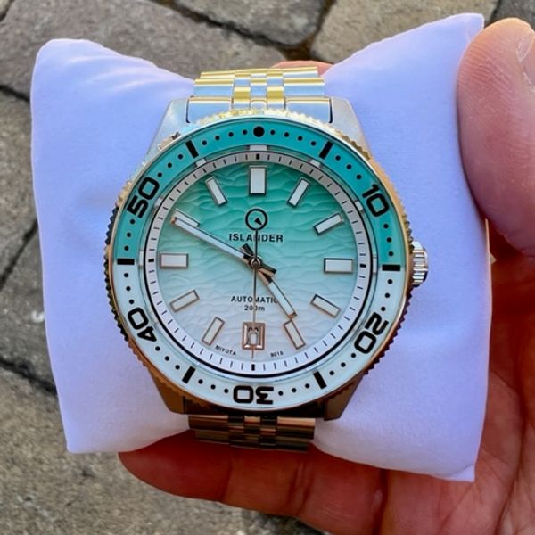 FS: Islander Northport ISL-155 Seafoam Green | WatchCharts