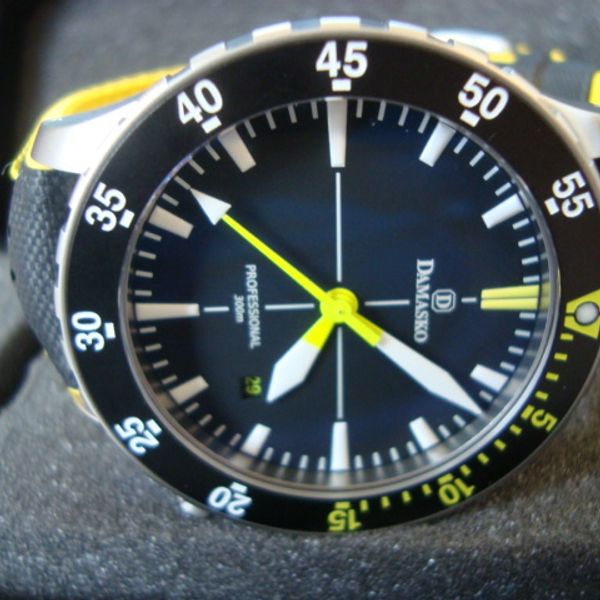 Damasko DSub1 submarine steel 300m dive watch | WatchCharts Marketplace