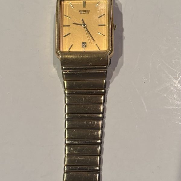 Vintage Seiko 5Y32-5129 Quartz Tank MEN'S WATCH DATE INDICATOR | WatchCharts Marketplace