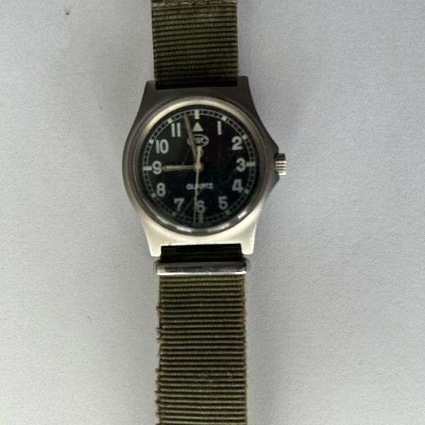 1989 MILITARY CWC WATCH Royal Navy 0552/6645-99 5415317 Spare/repair ...