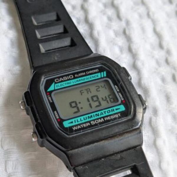 Casio W-86-1VQES Men's Chronograph Watch - Black | WatchCharts Marketplace