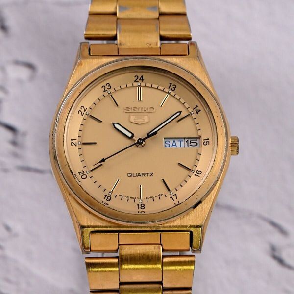 SEIKO 5 QUARTZ Day/Date Gold Tone dial Ref.8C23-6030 wristwatch Runs ...
