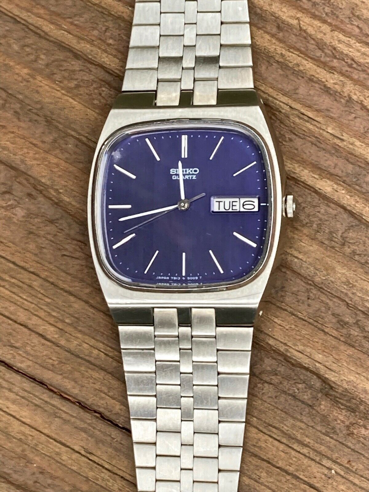 FINE VINTAGE SEIKO MEN'S WATCH # 7813-5009 WITH A ROYAL BLUE FACE ...
