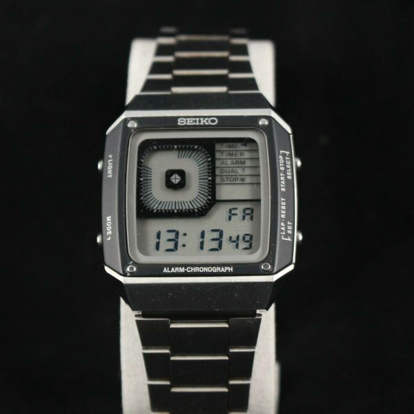 Seiko G757-401A Vintage Digital LCD Men's Watch | WatchCharts Marketplace