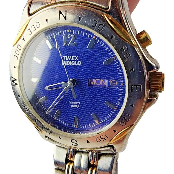 Timex Indiglo Water Resistant to 30 Meters Blue Face Watch 384 Cell ...