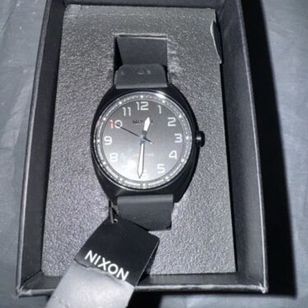 NIXON Mullet Watch | WatchCharts Marketplace