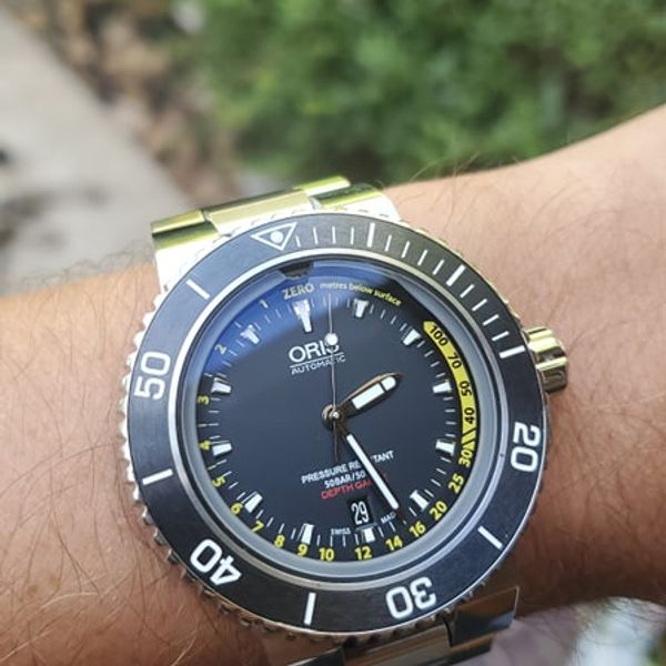 Oris Aquis Depth Gauge | WatchCharts Marketplace