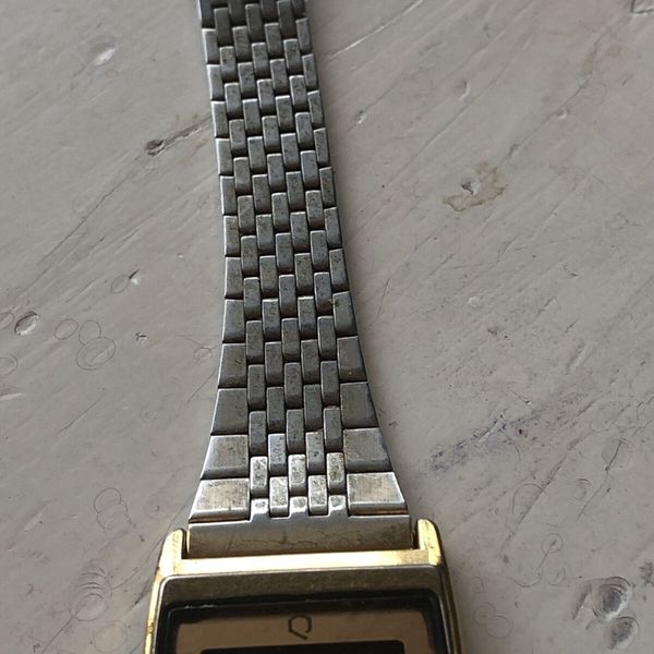 Vintage Q Timex Womenâ s Watch Digital LCD Gold Tone One Bar New ...