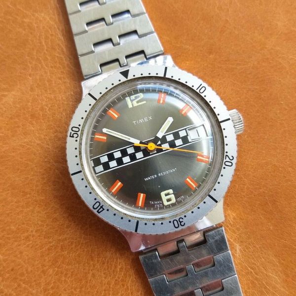 Timex Driver rare chequered flag edition dial with date dive watch ...