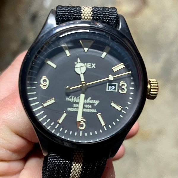Timex Watch 42mm Indiglo Explorer style - TW2P74900 - Light scratches ...