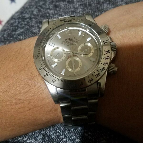 rolex daytona 1992 automatic, some scratch on extensible, I like it but ...