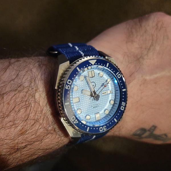 [WTS] ISLANDER DIVE WATCH ICE BLUE WAFFLE DIAL NAVY BLUE CERAMIC BEZEL ...