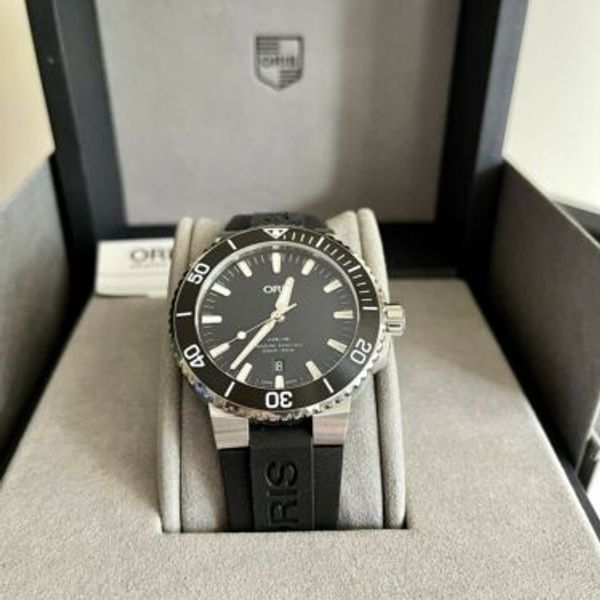 Oris Aquis Men's Black Watch With Original Box | WatchCharts Marketplace