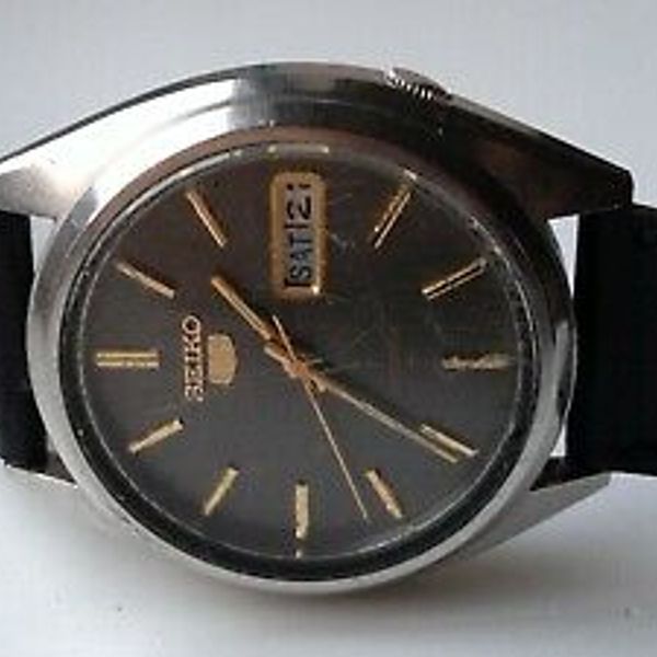MENS VINTAGE SEIKO 5 7009-8740 AUTOMATIC DAY DATE BLACK DIAL CALENDAR WATCH | WatchCharts