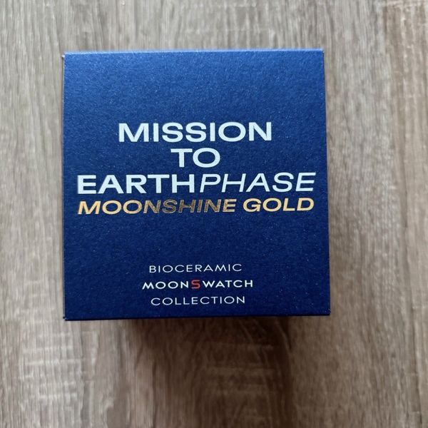 Swatch MoonSwatch Earthphase Moonshine Gold (SO33N702L) | New ...