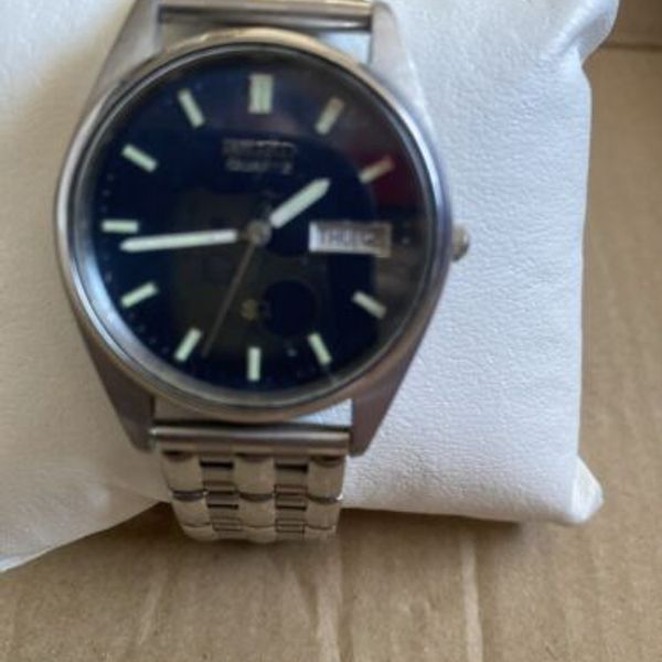 SEIKO SQ QUARTZ WATCH DAY DATE WINDOW | WatchCharts Marketplace