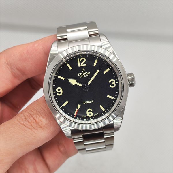 [WTS] BRAND NEW 2025 Tudor Ranger 39mm 79950 $2,500 | WatchCharts ...