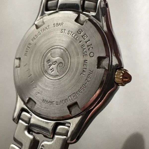 Seiko Quartz 7N82-0599 28mm Date Indicator Two Tone 5 BAR WR Women's ...