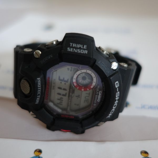 Casio G-Shock Rangeman GW9400 on Carbon Fiber Strap from Smoky Grey ...