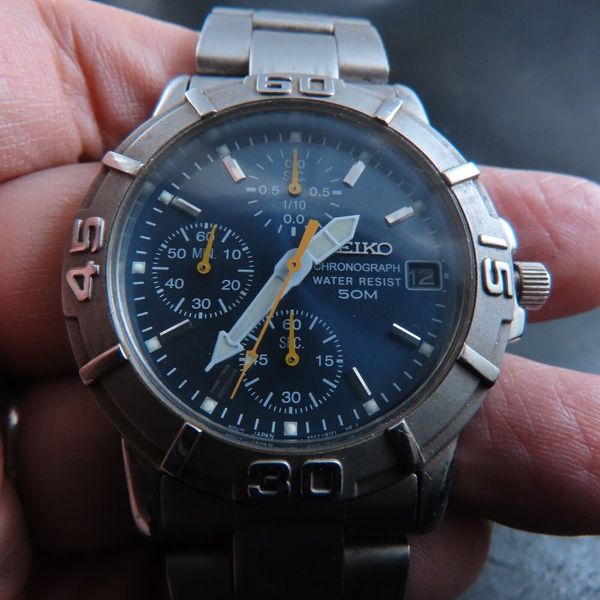 V657 Japan Seiko Chronograph 50M Quartz Men Watch | WatchCharts Marketplace