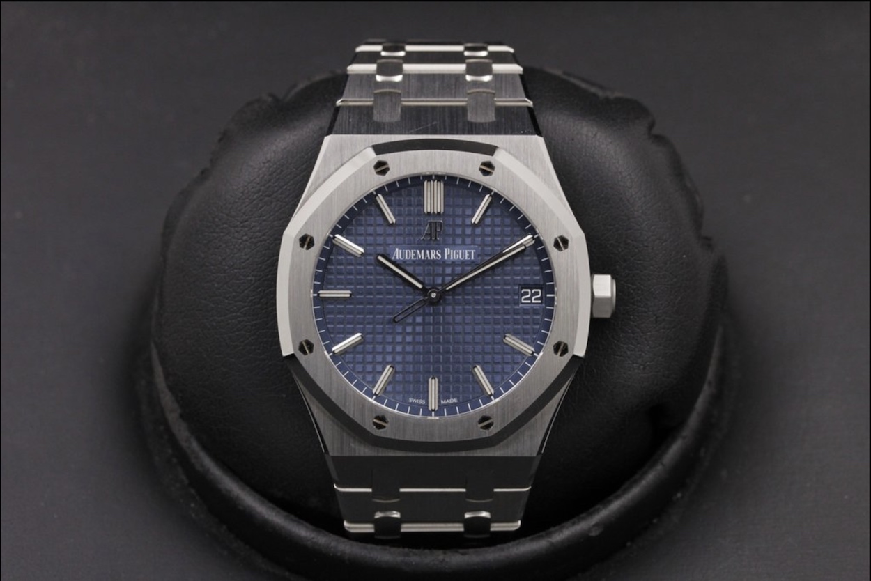FS: Audemars Piguet Royal Oak 15500ST Blue dial 2019 | WatchCharts