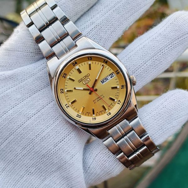 Seiko 5 Automatic 7S26-02C0 Railway Time Day/Date Vintage Menâ s Watch ADR4ABR6 | WatchCharts ...