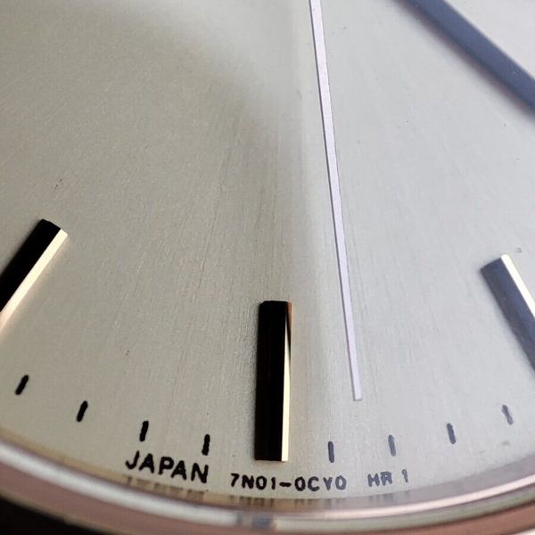2004 SEIKO 7N01-0BD0 Original Strap Gold Tone Quartz Dress Unisex Watch ...