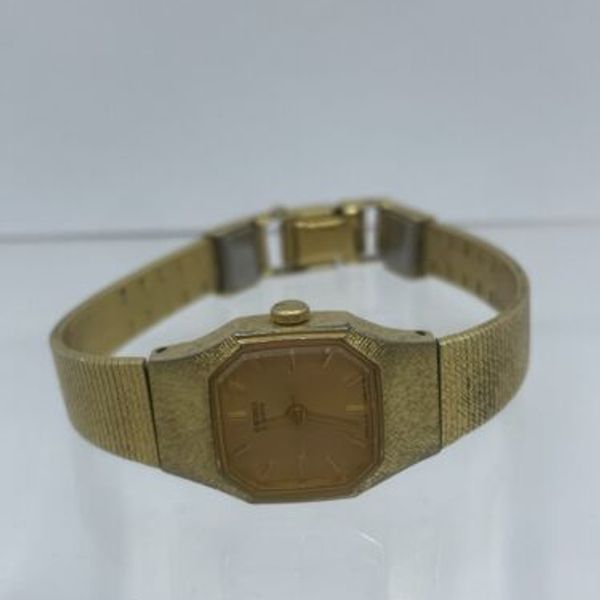 Vintage Women's Seiko Quartz Watch - Gold Toned | WatchCharts Marketplace