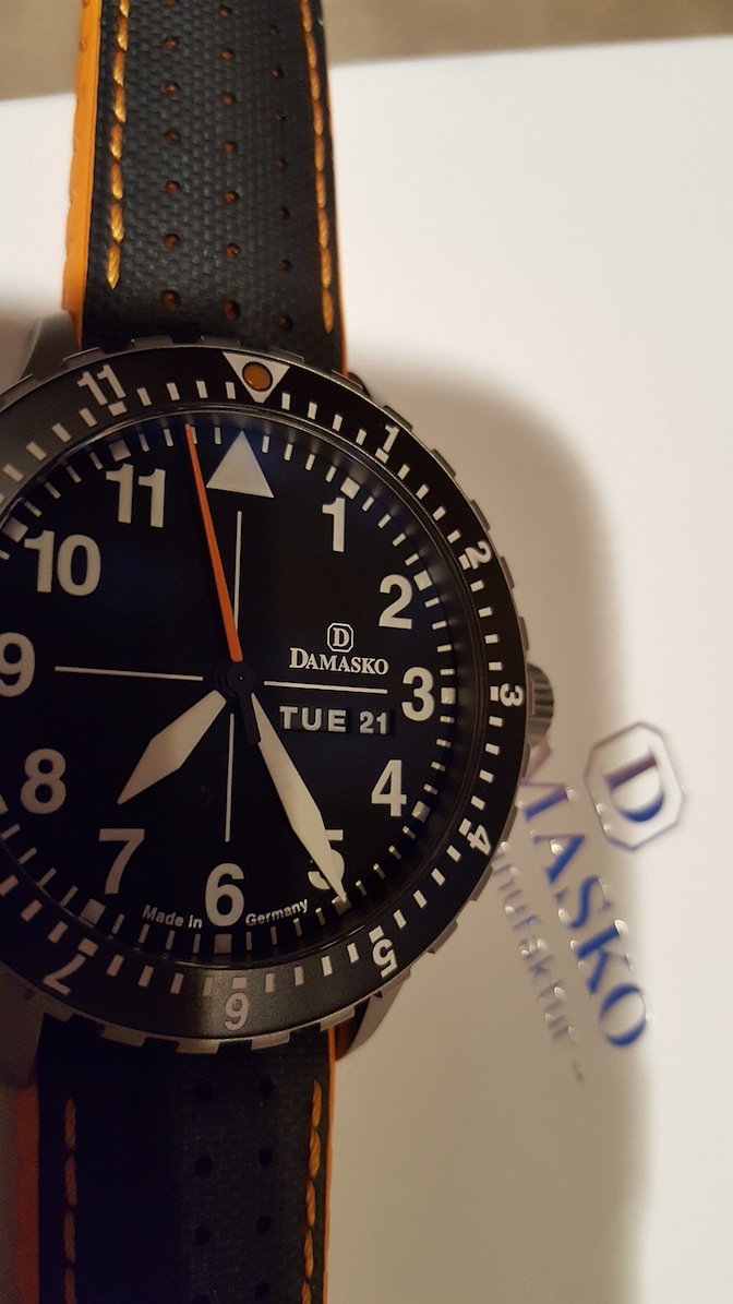 $1,150 -- NEW Damasko "ORANGE" - DA42 DA 42 German with rotating bezel ...