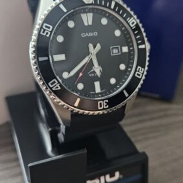 CASIO Duro MDV106-1AV Diver 200M Black Men's Watch | WatchCharts ...