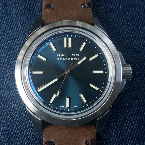 SOLD: NIB Halios Seaforth Blue Fixed Bezel (No Date Version) | WatchCharts