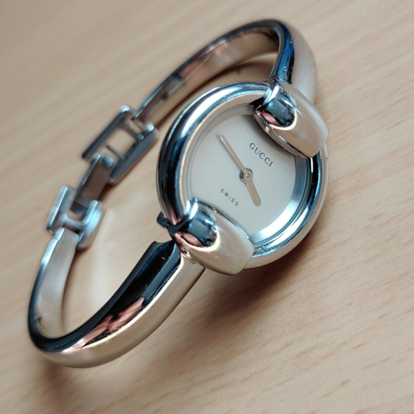 Gucci 1400L Watch Quartz 25mm Women's Silver Dial Swiss Made Round ...