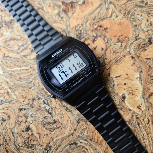 Casio classic black B640WB-1AEF wristwatch with light dial | WatchCharts Marketplace