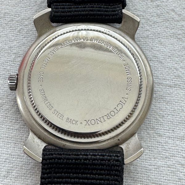 Vintage Victorinox Swiss Army Diver Style Watch Arrow Hand 24 Hour Dial ...