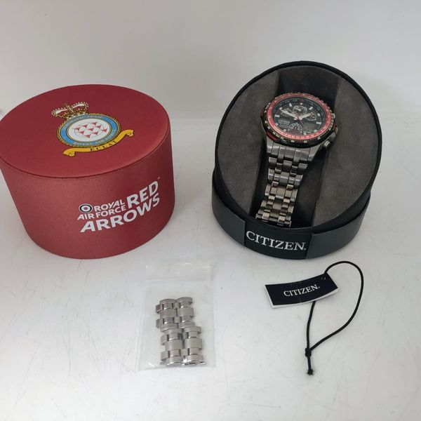 Citizen Red Arrows Skyhawk A.T 47mm Titanium Chronograph Eco-Drive Men ...