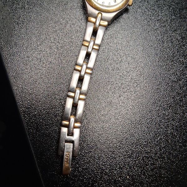 Fossil F2 ES-9439 Two Tone Watch Vintage | WatchCharts Marketplace