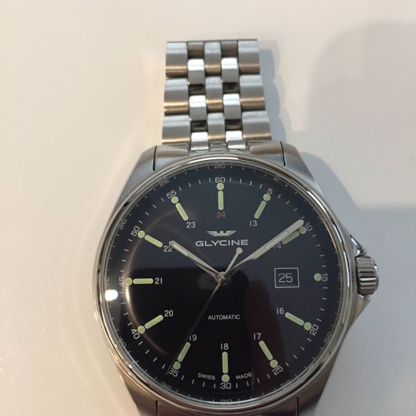 FS: GLYCINE Combat 6 Automatic on Bracelet BLACK | WatchCharts