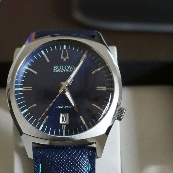 Bulova Accutron I I Surveyor Blue 96b212--- Gorgeous!!!!--262 khz ...