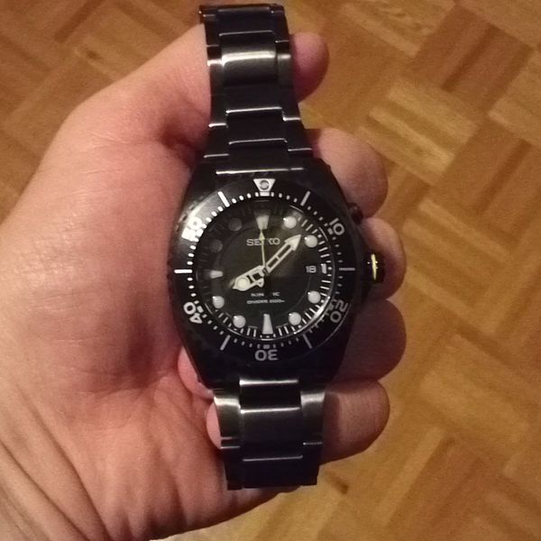 F/S Seiko SKA427 BFK Kinetic diver + induction charger | WatchCharts