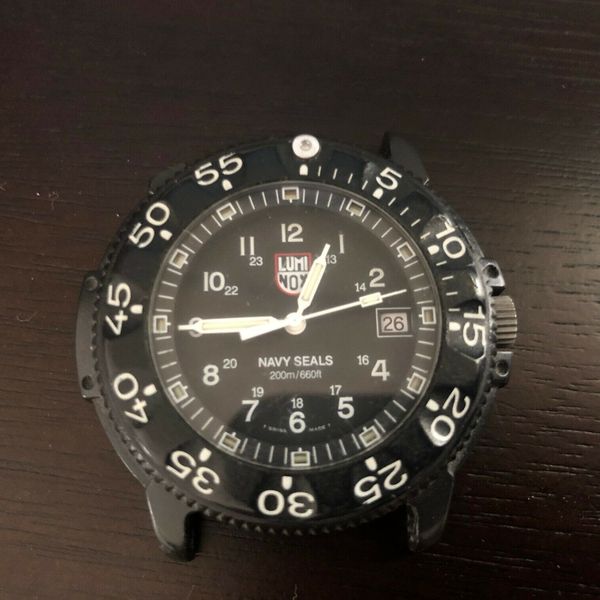 LUMINOX (3-H MBM) Series 3900 NAVY SEALS 200m Watch Swiss Made needs ...